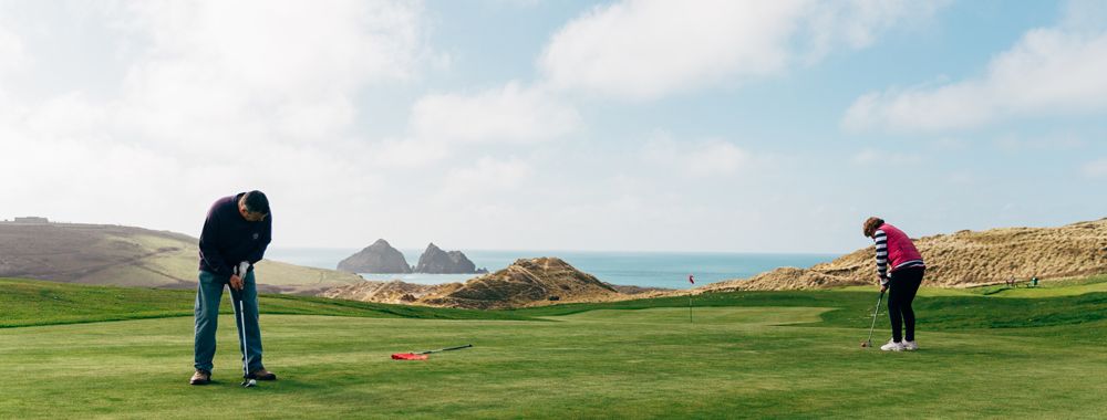 Pitch & Putt at Holywell Bay Golf, near Newquay in Cornwall